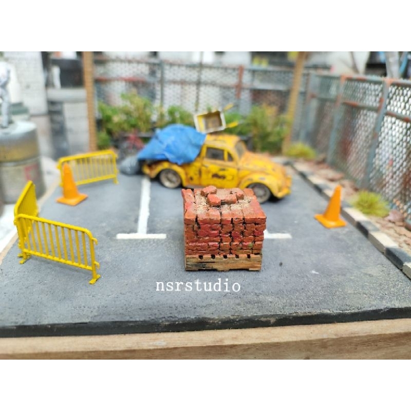 Bricks w/pallet scale 1:64 | Shopee Malaysia