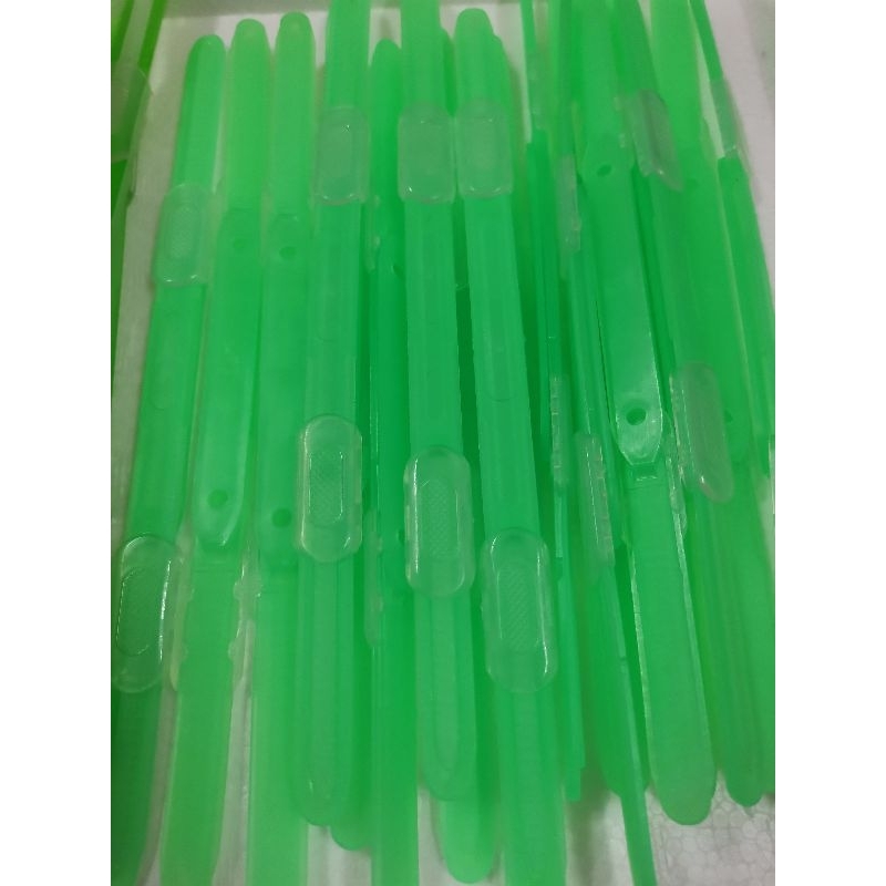 Flat file clip / paper fastener / PVC plastic fastener | Shopee Malaysia