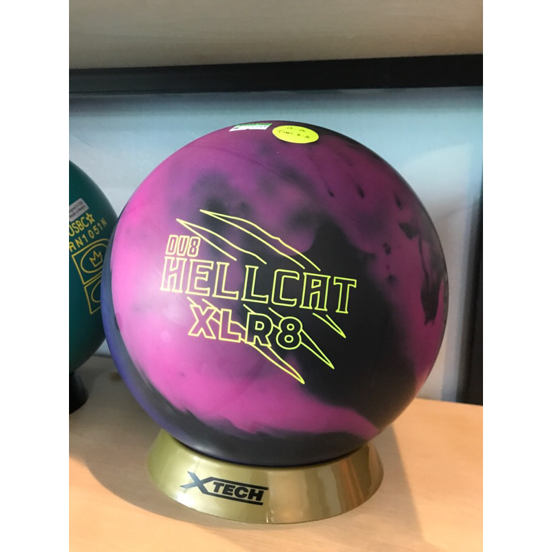 DV8 Hellct XLR8 bowling ball | Shopee Malaysia