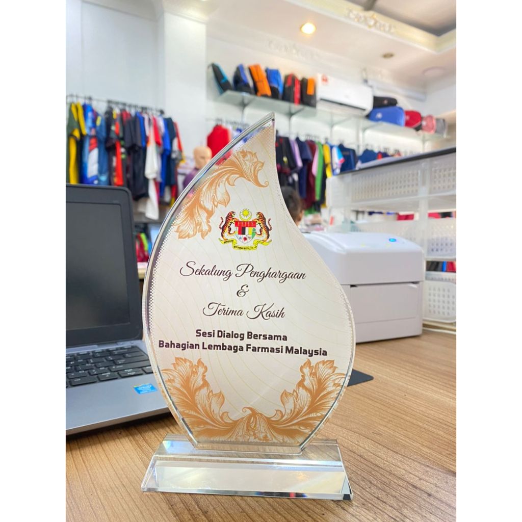 Crystal Plaque Cenderahati Event | Sekolah Dinner Anugerah Hari Guru ...
