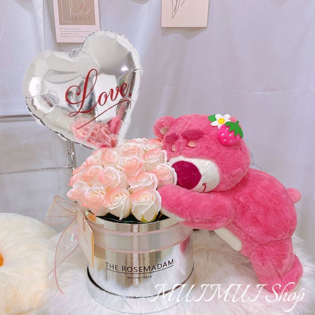 [PRE-ORDER] 28 pcs Lotso strawberry bear rose silver bucket flower ...