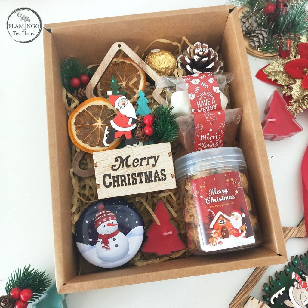 Christmas Gift Set with Chocolate Drink, Christmas Candle Gift Set ...