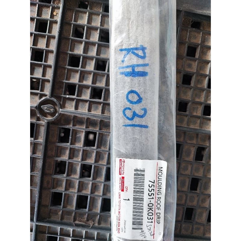 ORIGINAL TOYOTA HILUX VIGO KUN25 2DOOR OR 4DOOR ROOF MOULDING ROOF ...
