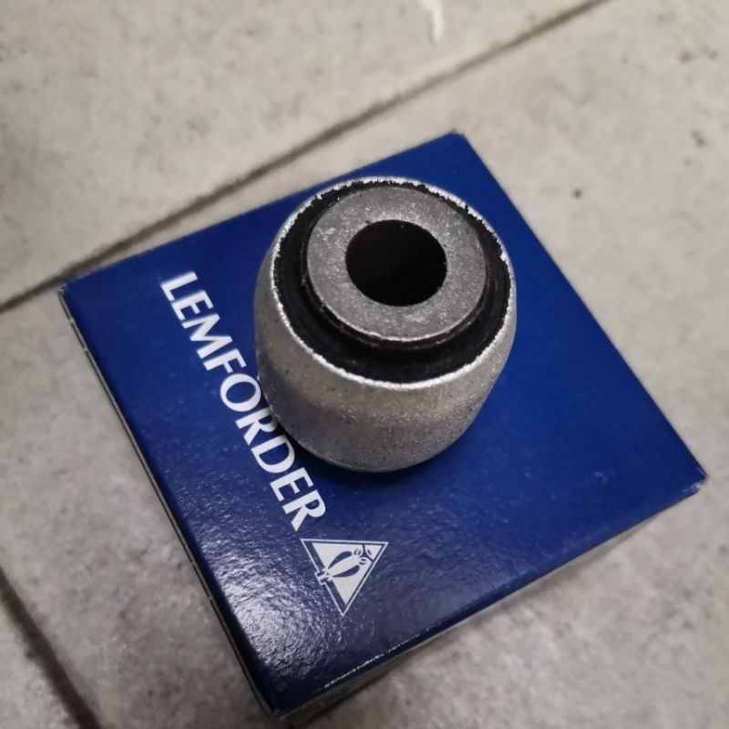 AXLE ARM BUSH VOLVO S80 S60 V70-2.0T (2000->2006) XC90-2.5T(02->12 ...