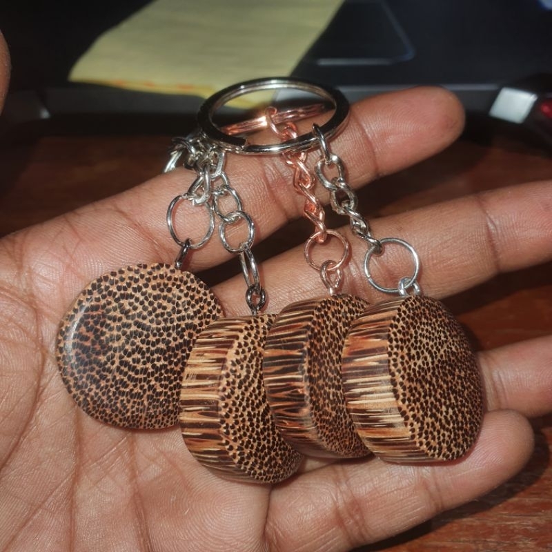 Keychain Teras Kayu larak salah , tas jantan dan betina , sulur bertam ...
