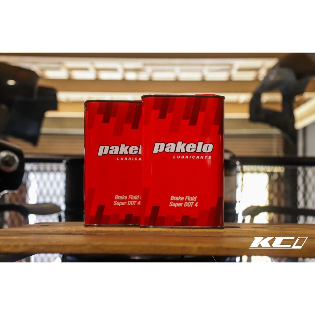 PAKELO LUBRICANTS Brake Fluid Super DOT4 ( 1 Litre ) ENGINE OIL ...