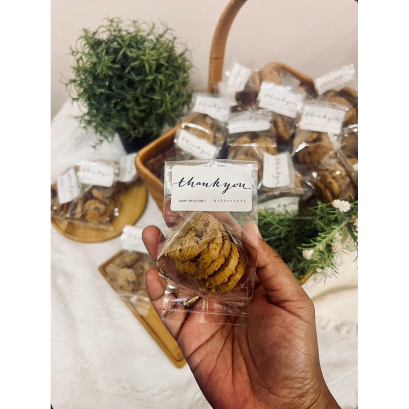 Butter cookies with stickers | DOORGIFT MURAH | DOOR GIFT MINIMUM 50 ...