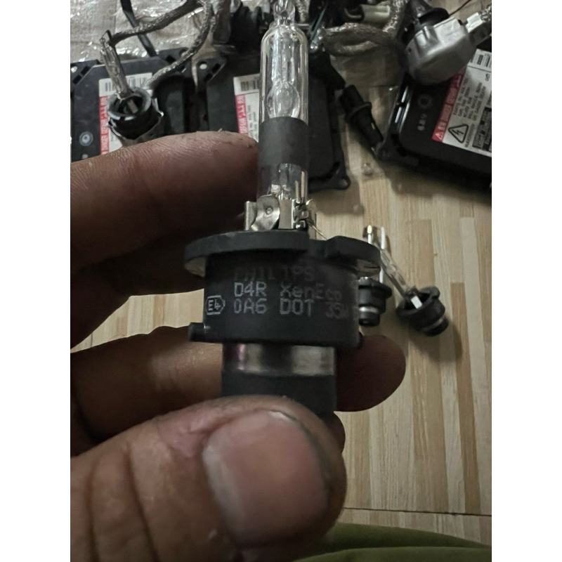 HID BULB D2R D2S D4S D4R PHILIPS / Osram xenarc ORIGINAL | Shopee Malaysia