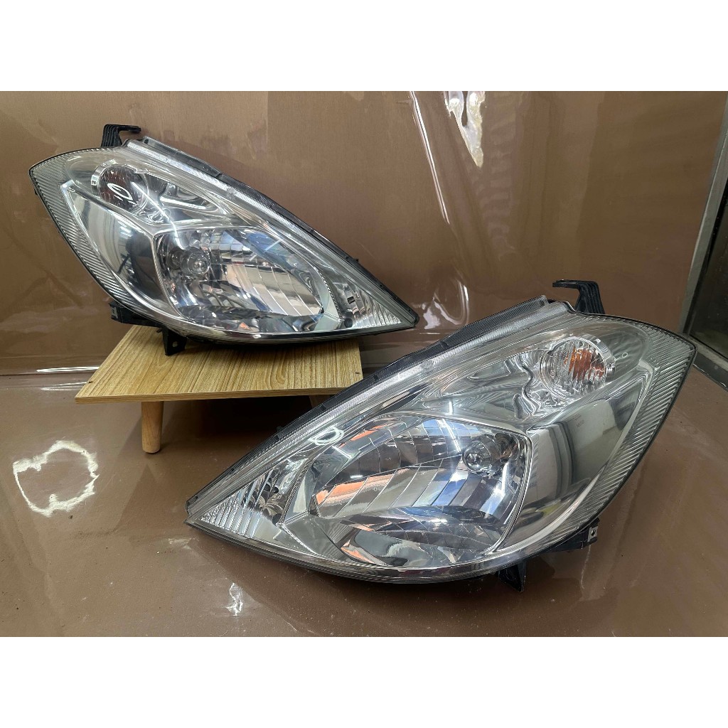 ORIGINAL Nissan Presage TU31 U31 2003-2006 Front Halogen Head Lights ...