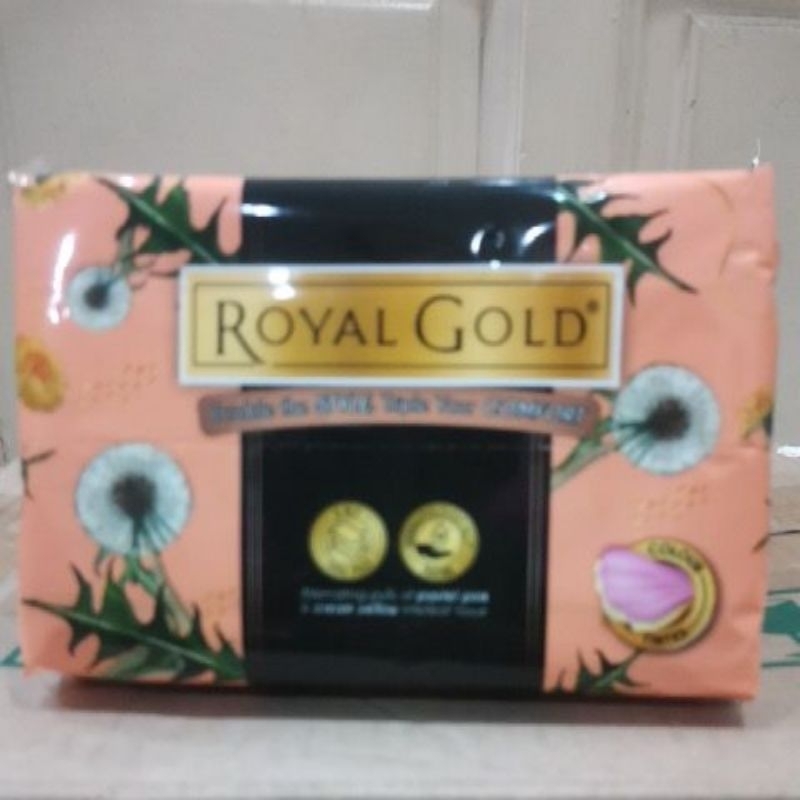 Royal Gold Altenating Pulls Of Pastel Pink & Cream Yellow Interleaf ...
