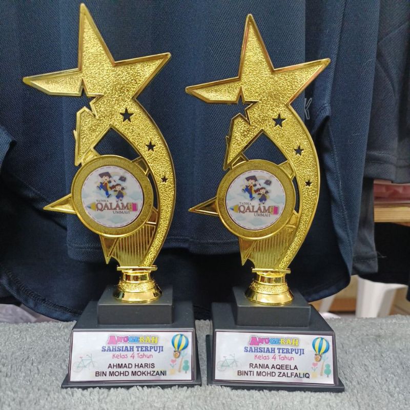 Trophy budget...Harga termasuk plate wording. | Shopee Malaysia