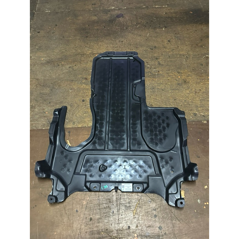 Mercedes Benz C-Class W205 Engine Splash Shield Under Cover | Shopee ...