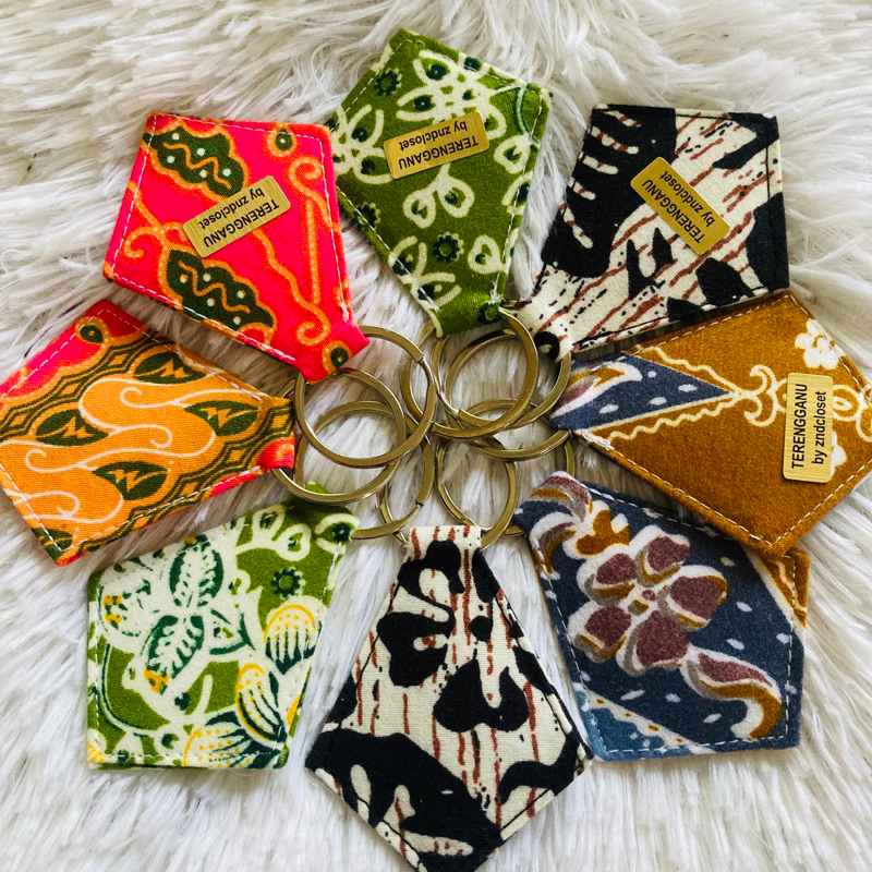 Keychain Batik (READY STOCK) | Shopee Malaysia