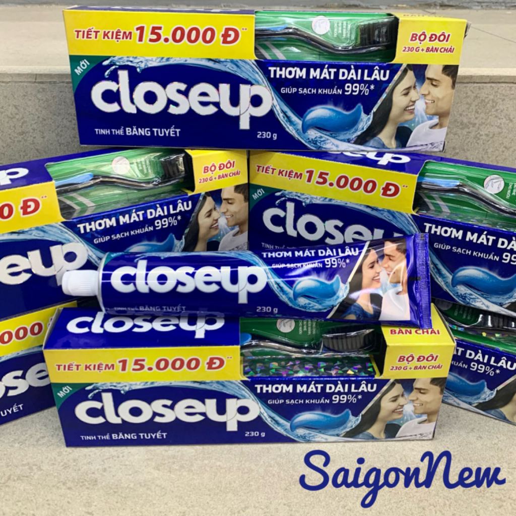 Kem Danh Rang Closeup 230g + Ban Chai Toothpaste + Toothbrush | Shopee ...