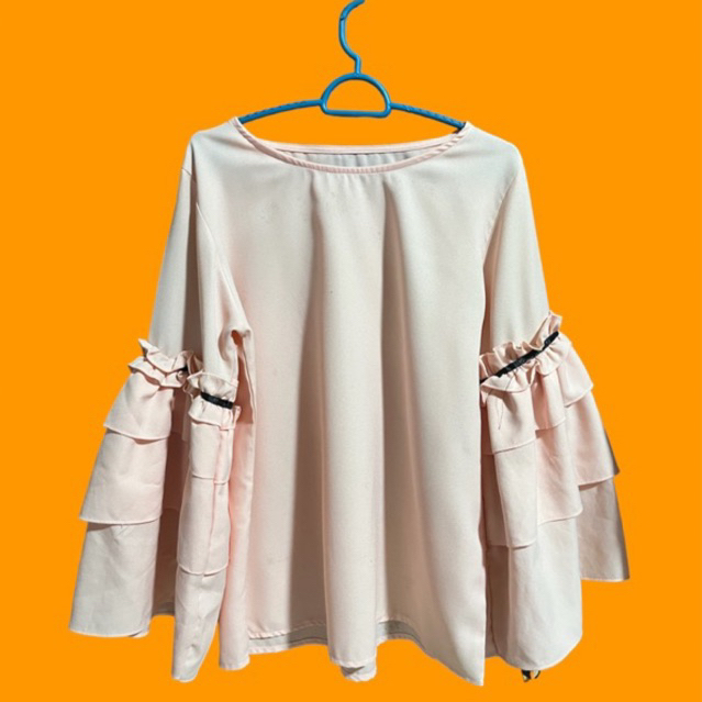 BAJU PRELOVED RM1.50 SEHELAI !! | Shopee Malaysia