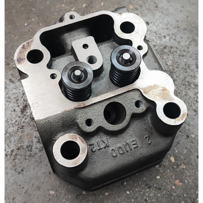 Kubota RK105 cylinder head NEW with valve made in Taiwan Kubota tractor ...