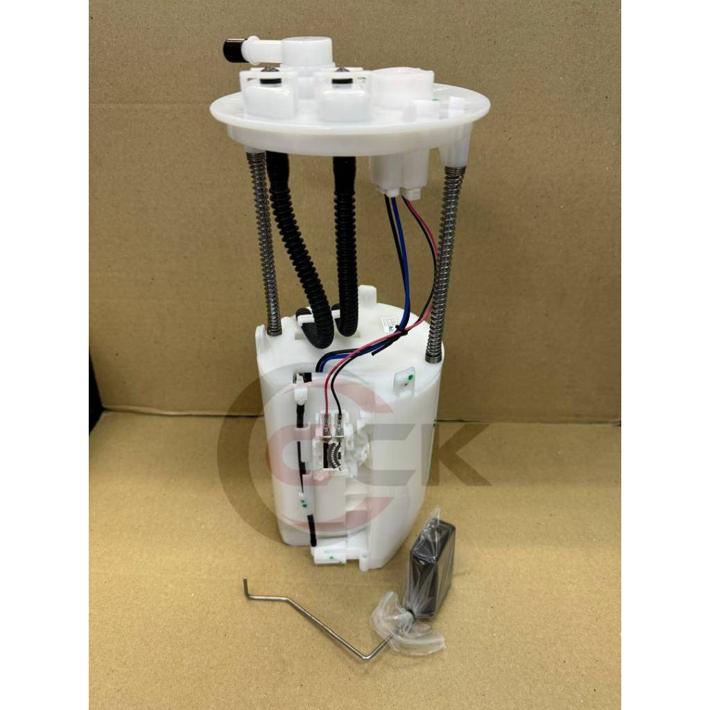 Toyota Hiace Van Kdh200 / Trh203 Petrol Pump / Fuel Pump With Fuel ...