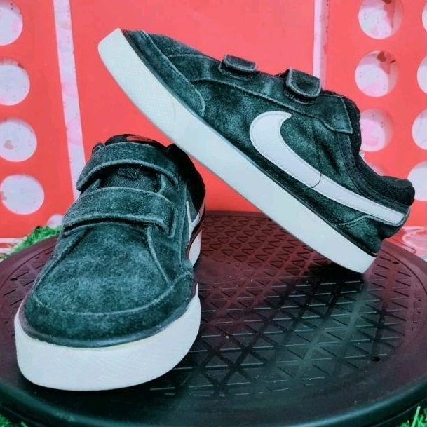 FREE POS BUNDLE KIDS NIKE CAPRI 3 [Swapleather] 20CM | Shopee Malaysia