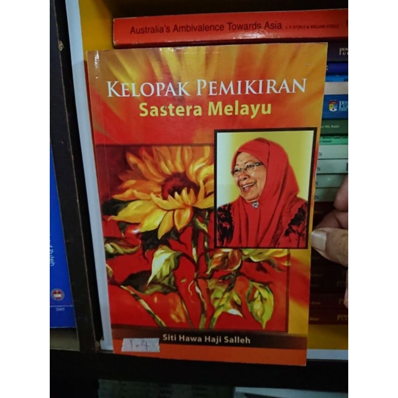 Kelopak pemikiran sastera melayu siti hawa Haji salleh (rak buku UKM ...