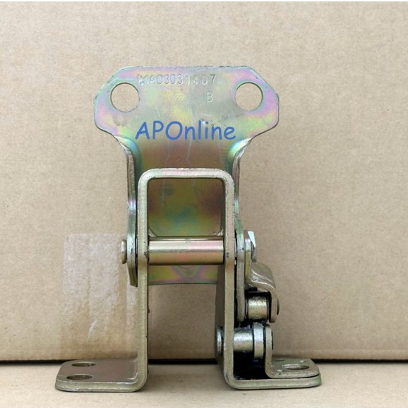 Isuzu Nhr, Npr Door Hinge (Right)(With Spring) | Shopee Malaysia