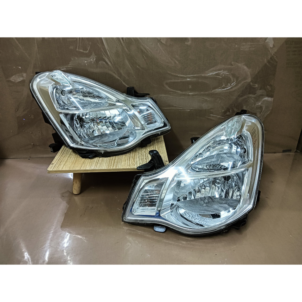 JDM NISSAN SYLPHY G11 FRONT HALOGEN HEADLIGHTS LAMPS LIGHTS LAMPU DEPAN ...