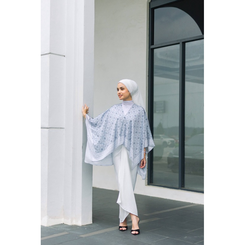 Lily Suri In Silver White Pario Set | Shopee Malaysia