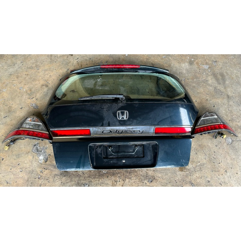 Honda Odyssey Absolute RB1 Rear Bonnet With Tail lamp Used Japan 🇯🇵🇯🇵 ...