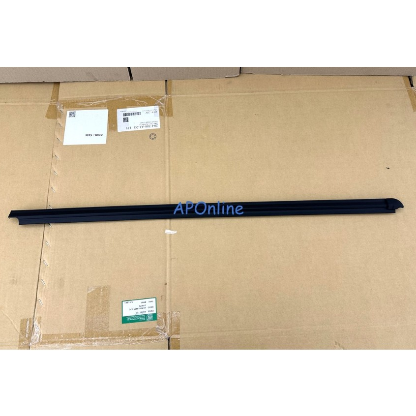 Nissan Vanette C22 Door Outside Moulding / Door Glass Moulding | Shopee ...