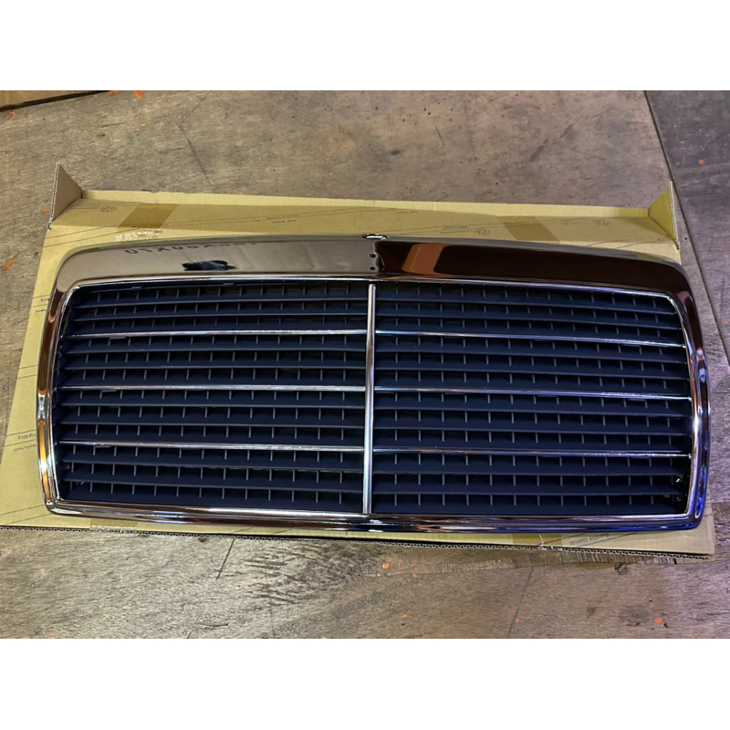 Mercedes Benz E-Class W124 Front Grille | Shopee Malaysia