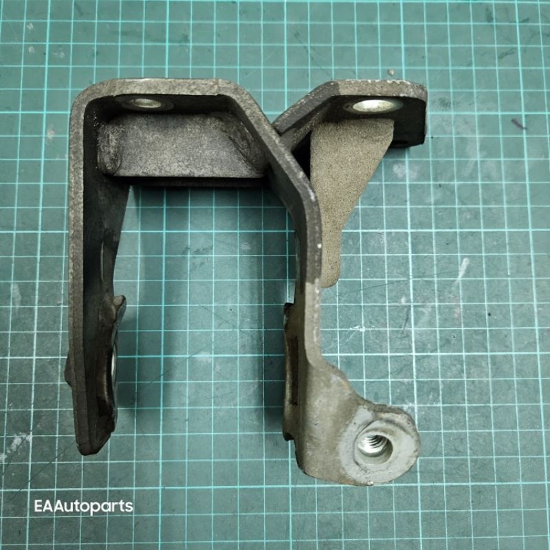 Perodua Kelisa Kenari Front Engine Mounting Bracket | Shopee Malaysia