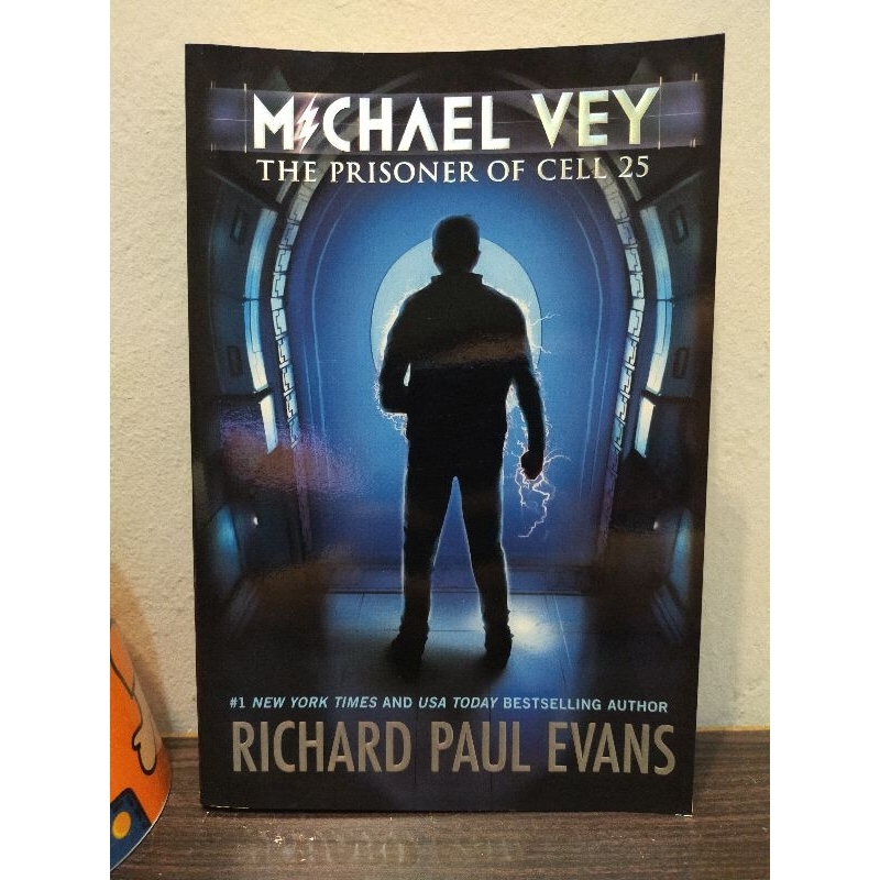 (Preloved English Book) Michael Vey 1: The Prisoner of Cell 25 by ...