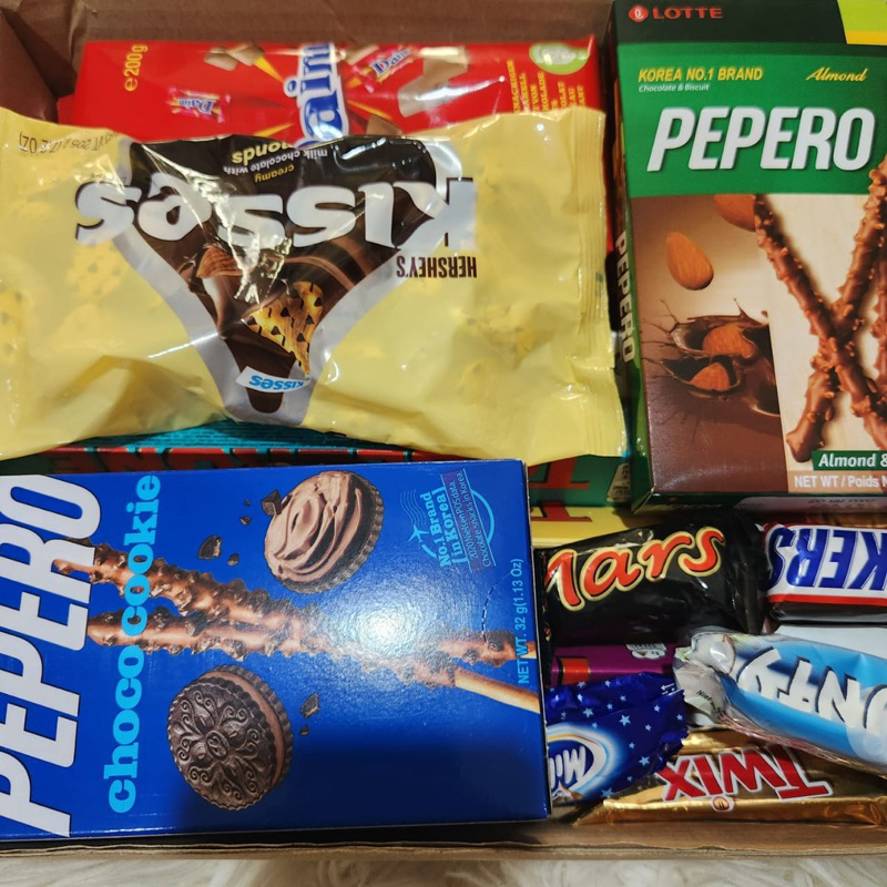 Pepero Kisses Daim Lotus Biscoff Toblerone Combo | Shopee Malaysia