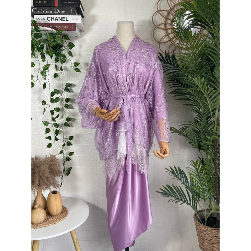 MARYAM LACE KEBAYA KIMONO INNER AND INSTANT PARIO SATIN | Shopee Malaysia