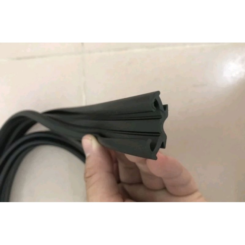 PERODUA ALZA D46T RUNCHANAL GLASS RUN | Shopee Malaysia