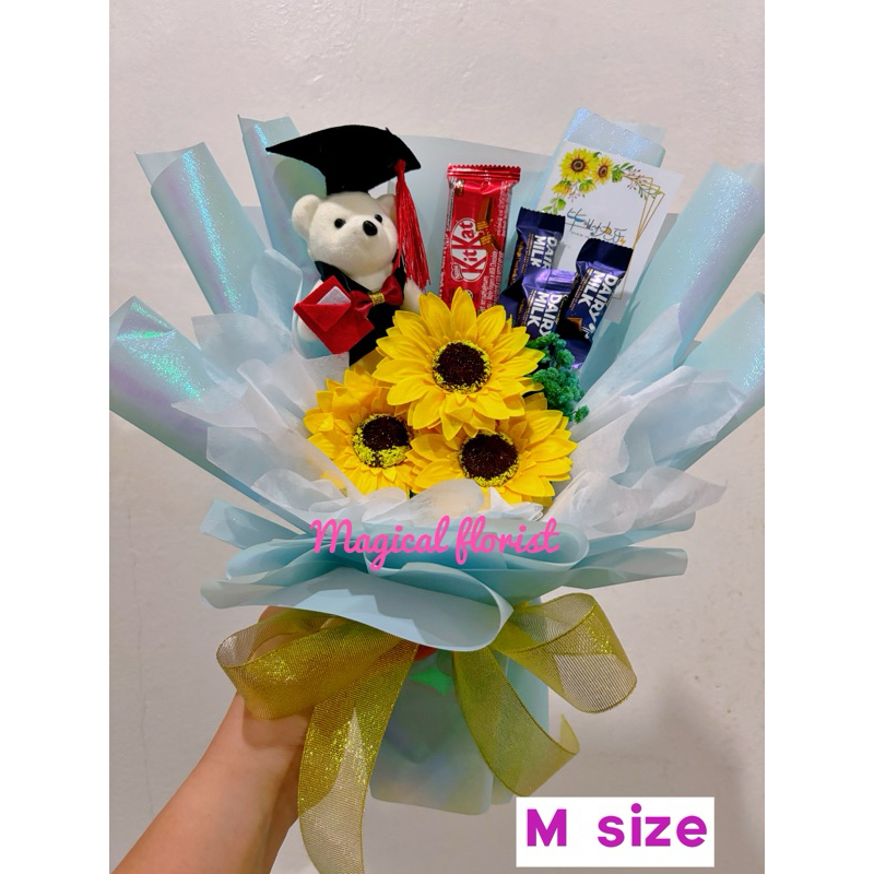 Ready stock !!Graduation bear flower bouquet 毕业花束💐熊花束💐konvo gift 🐻👩‍🎓👨 ...