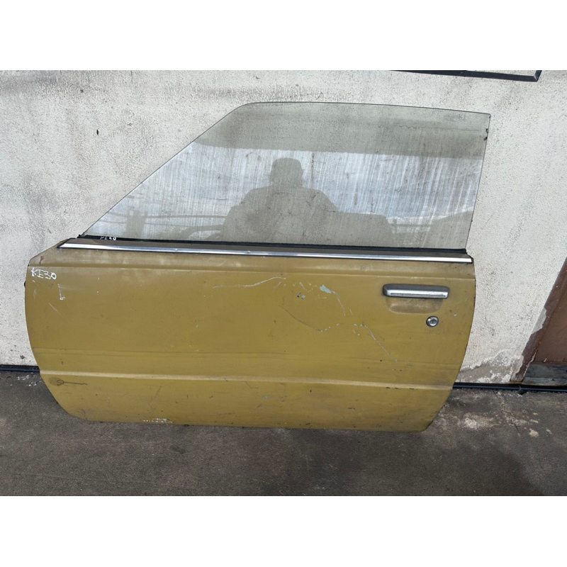 Door (LH), toyota corolla KE35/TE37 hardtop. Used condition halfcut ...