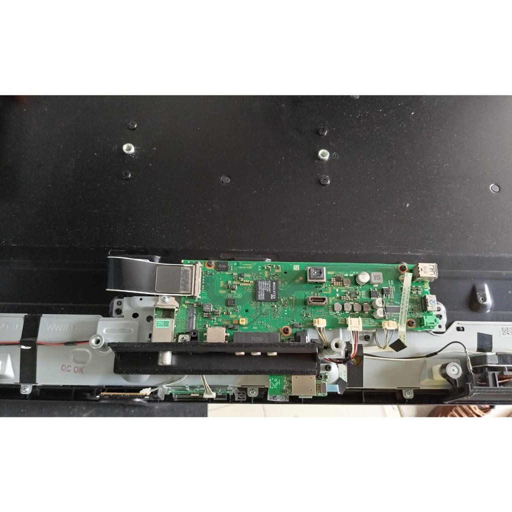 (1230) Sony KDL-48W650D Mainboard, LVDS, Ribbon, Button, Sensor. Used ...