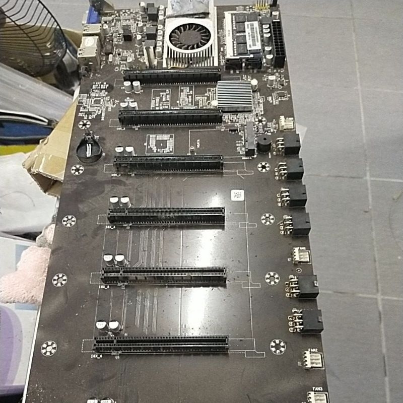 BTC-T37 v1 8 GPU Mining Motherboard Riser / Riserless MATX Graphic Card ...