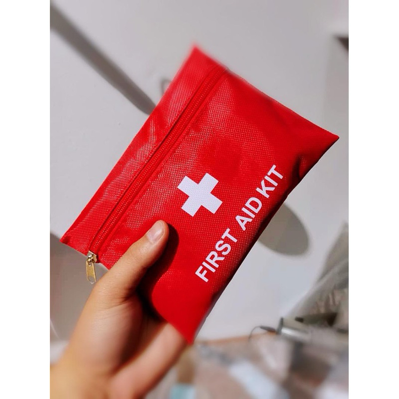 First Aid Kit [Small Size] Easy Carry Kit Petolongan Cemas [Size Kecil ...
