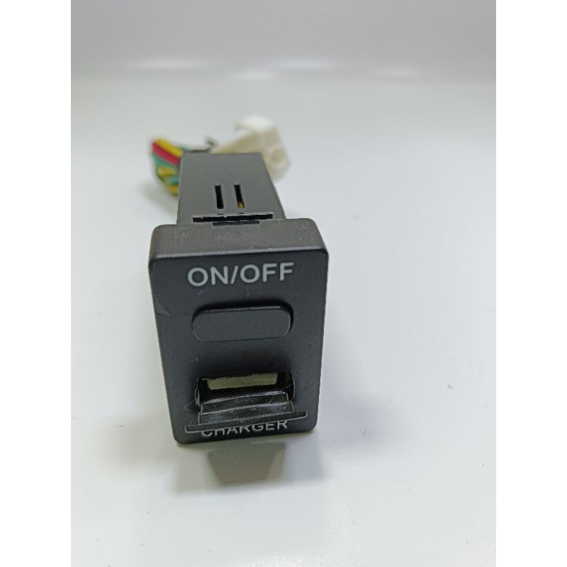 Toyota Car USB Charger With On Off Switch | Shopee Malaysia
