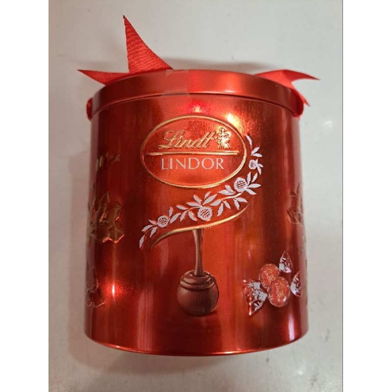 Lindt Lindor Village Assorted Oval Tin Chocolate Stick Bar | Shopee Malaysia