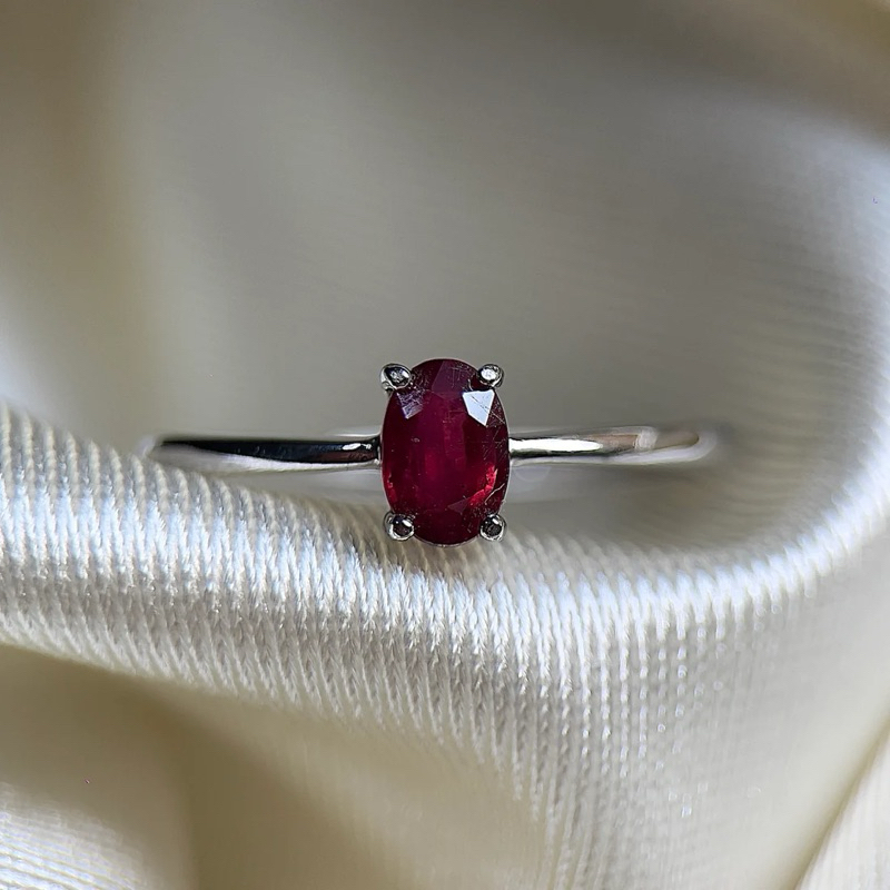 Ruby Oval Ring | 𝐃𝐀𝐈𝐍𝐓𝐈𝐐𝐔𝐄, 𝒈𝒆𝒎𝒔𝒕𝒐𝒏𝒆 𝒋𝒆𝒘𝒆𝒍𝒍𝒆𝒓𝒚 | Shopee Malaysia