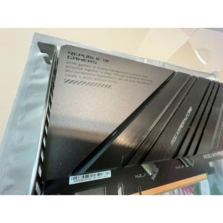ASUS ROG HYPER M.2 CARD PCIE NVME M.2 EXPANSION CARD WITH HEATSINK ...