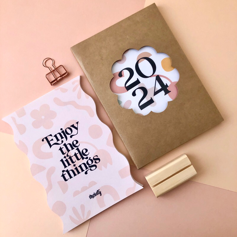 Groovy 2024 Desk Calendar & Quotes | Shopee Malaysia