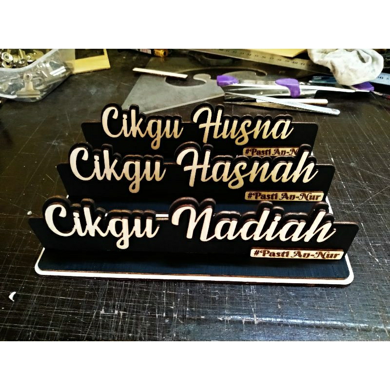 Custom Name 3D Color Mini Stand Wooden Plate Table Papan Tanda Nama ...