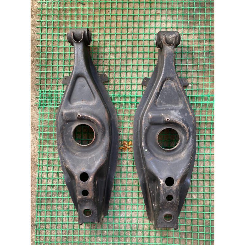 Mercedes W202 Rear Lower Control Arm Oirginal Used | Shopee Malaysia