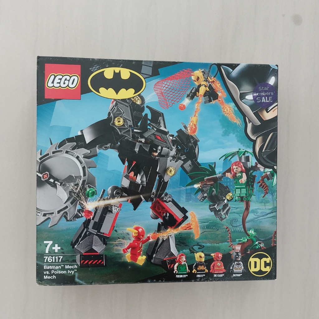 Lego DC Comics Super Heroes 76117 Batman Mech vs Poison Ivy Mech (NEW ...