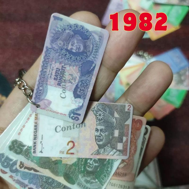 SOUVENIR MALAYSIA SAMPLE GIFT KEYCHAIN RINGGIT COLLECTION PAPER NOTE ...