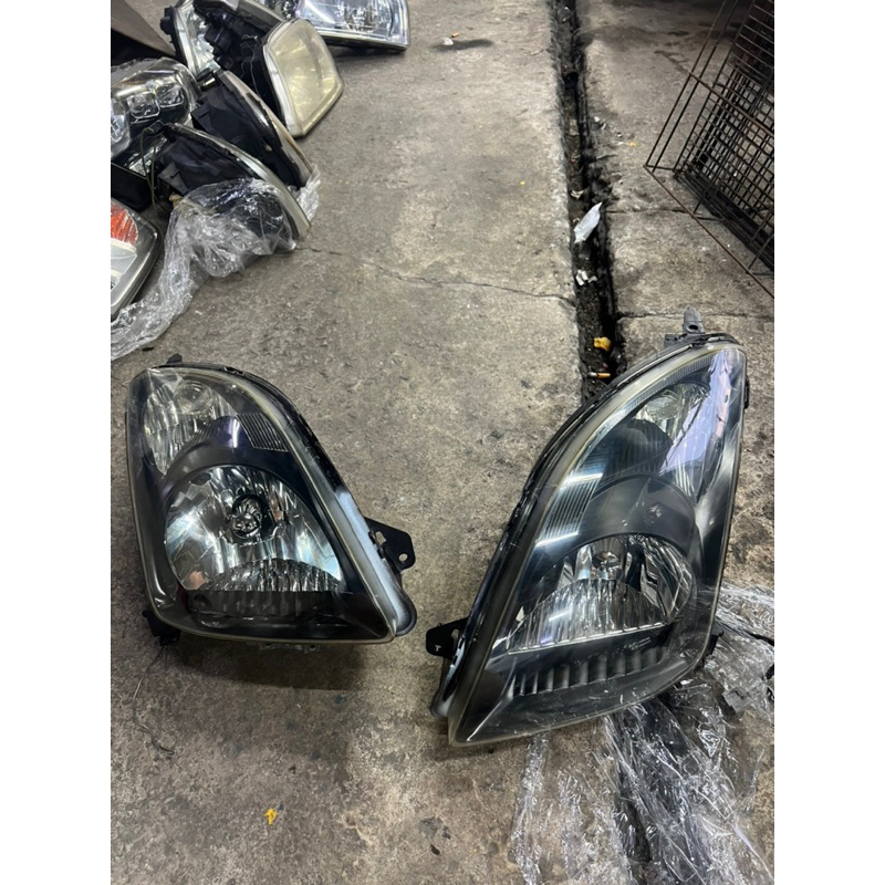 suzuki swift ORI ORIGINAL BLACK SMOKE STANLEY HEADLAMP HEAD LAMP LAMPU DEPAN BESAR | Shopee Malaysia