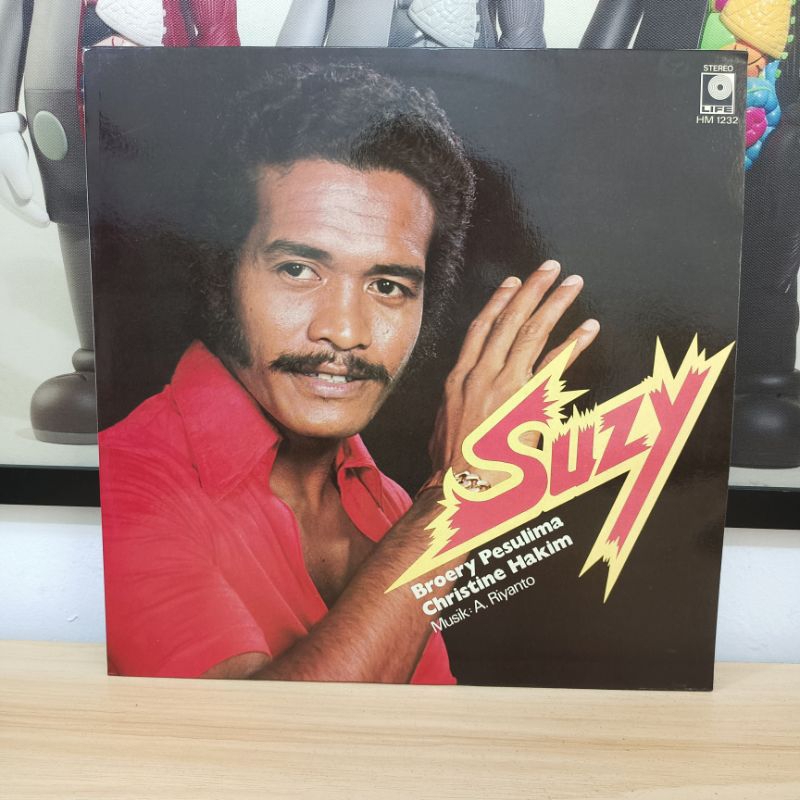 Piring Hitam 12 Inches LP Vinyl Melayu Broery Album Suzy | Shopee Malaysia